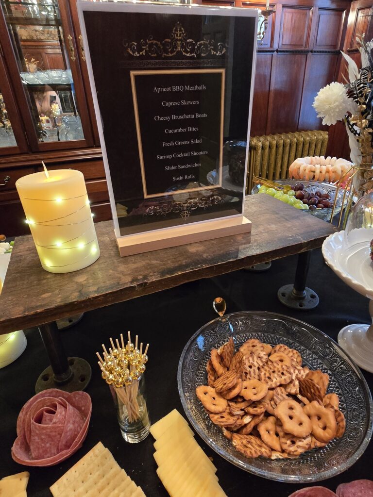 Murder Mystery Food Ideas: Killer Menus & Themed Dinner Party ...